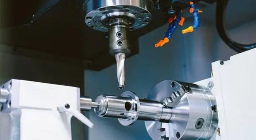 CNC vs Manual Machining Process: Which is Right To Choose